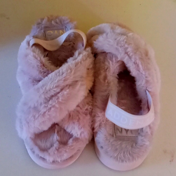 Steve Madden | Shoes | Steve Madden Hard Bottom Slipper Type | Poshmark